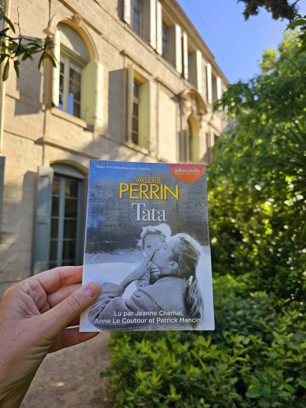 Chronique lecture 🤔: Tata de Valérie Perrin – Dans la bibliothèque d'Anne